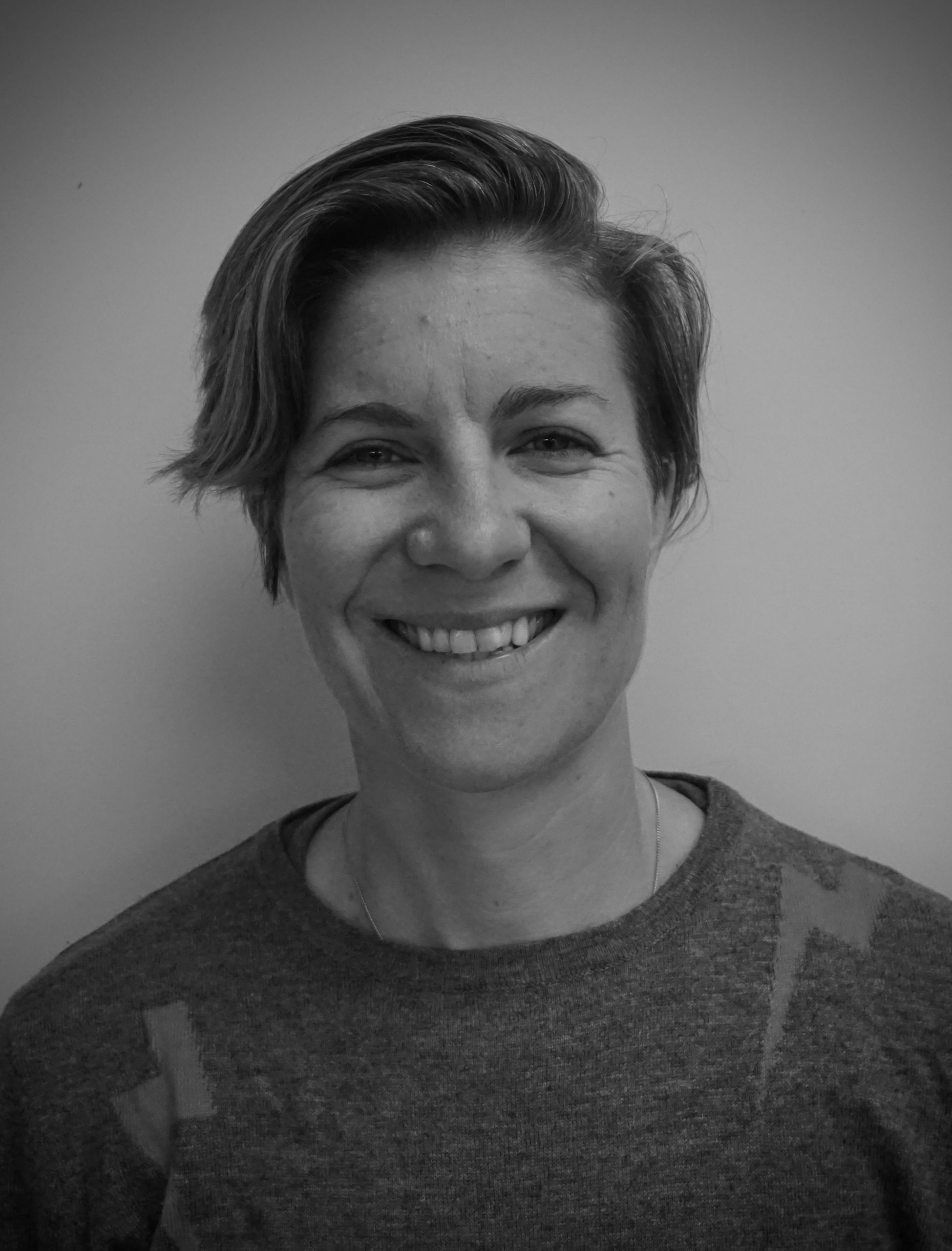 SSG Bio Pic Liz - Sports And Spinal Group